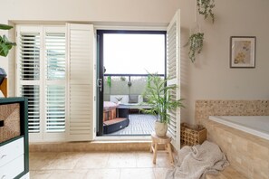 7 quartos, individualmente decorados, individualmente mobiliados