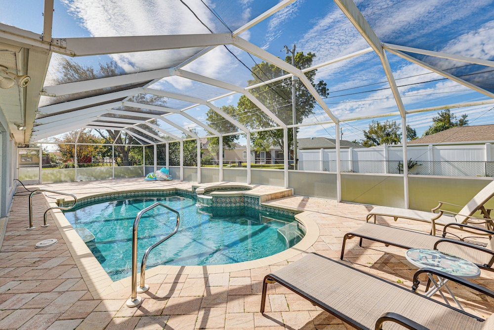 Private Pool & Spa: Airy Gem W/ Yard In Cape Coral - Cape Coral, FL
