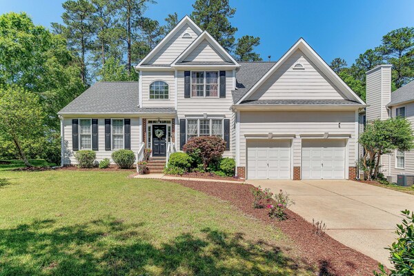 Fire Pit + Pool Access: Quiet Holly Springs Home - Splash Pad, Fuquay-Varina