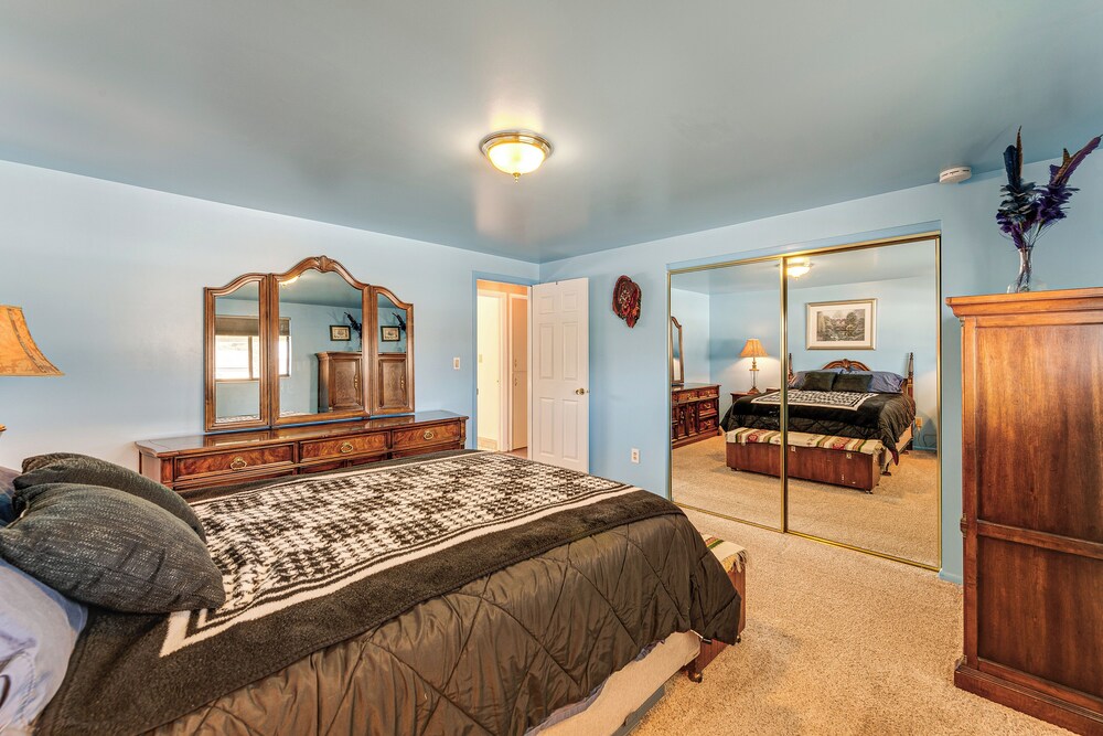Bring A Pet: West Valley City House W/ Grill - Utah