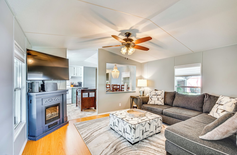 Day Trip To Disney: Lush Home W/ Outdoor Spaces! - Simpson Lakes