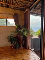 Penthouse Panorâmica, vista para a montanha | Cortinas/cortinados opacos, Wi-fi grátis 