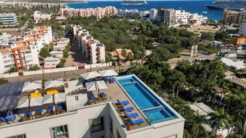 Piscina externa