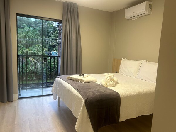 Geminado Casa 2 Alto Padrão 3 Quartos - Joinville