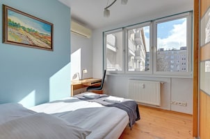 Apartamento conforto | 1 quarto, ferros/tábuas de passar roupa, Wi-Fi de cortesia