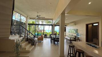 Villa de Luxo, vista para a praia | Sala de estar