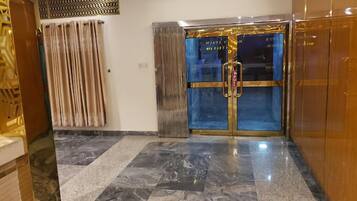 Entrada (vista interior)