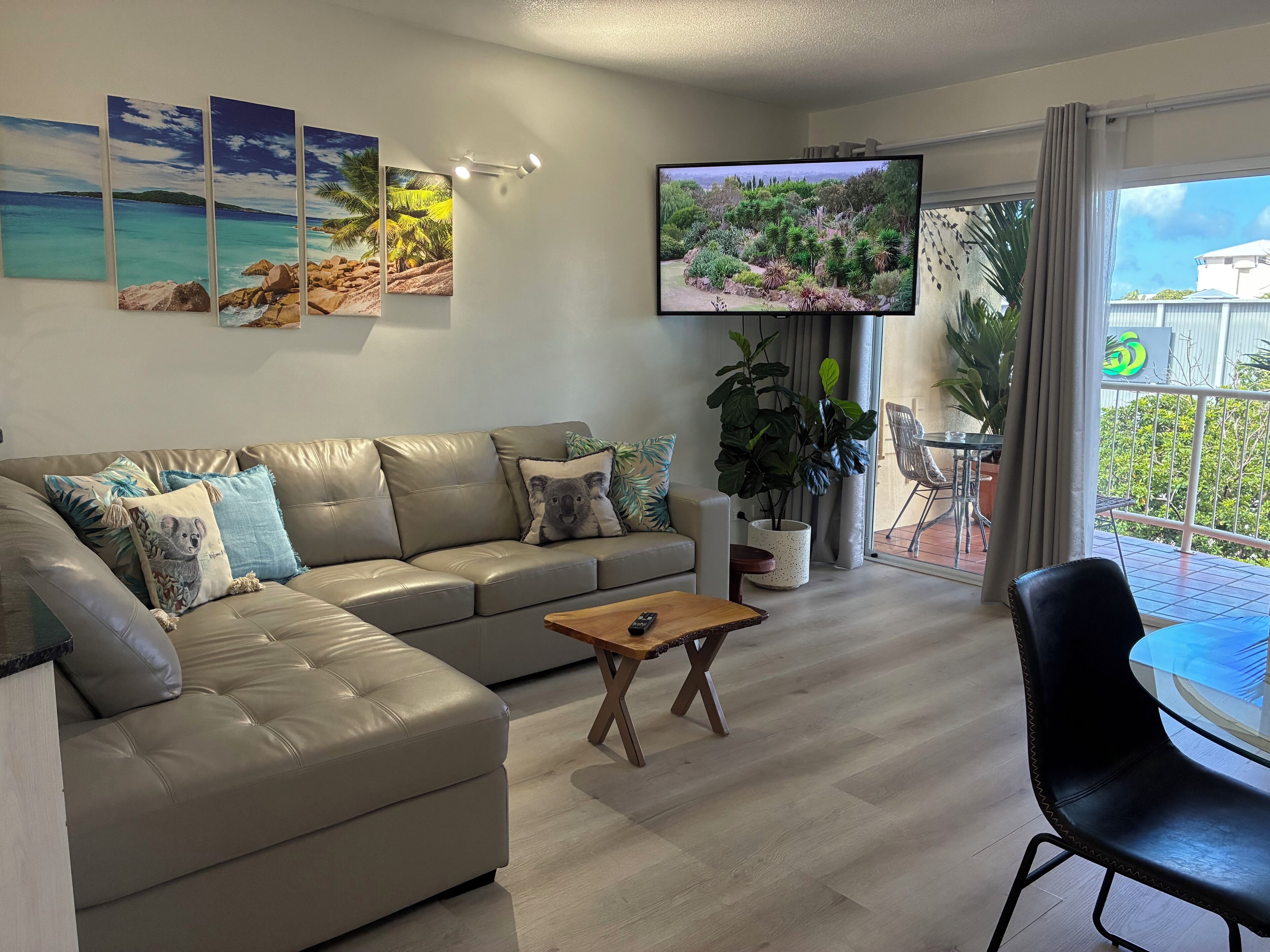 Hidden Gem Apartment In The Heart Of Cairns. Free Parking - Cairns