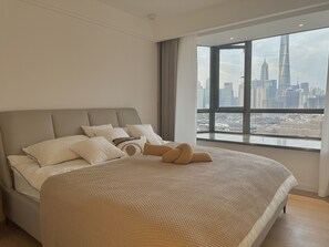 Apartamento, vista para a cidade | 3 quartos, berços grátis, Wi-Fi de cortesia, roupa de cama