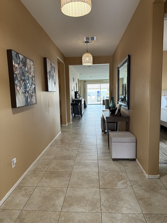 Desert Lynx 2, Beautiful Home, New Pool, Spacious Back Yard, 4 Bedroom 2 Bath! - Goodyear, AZ