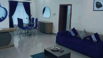 Apartamento Económico, varanda, Vista para a cidade | Sala de estar