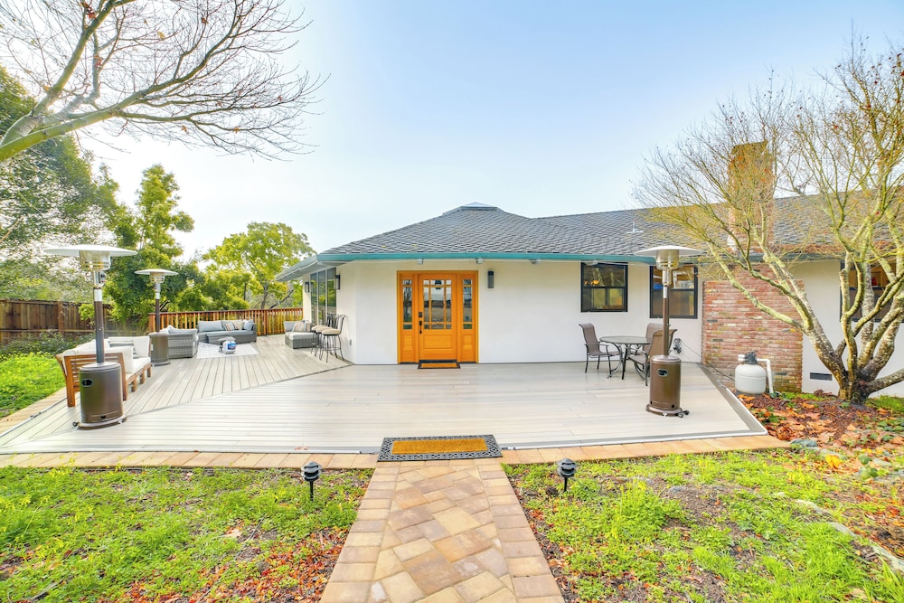 2 Mi To Ocean: Pet-friendly Abode In Aptos! - Aptos, CA