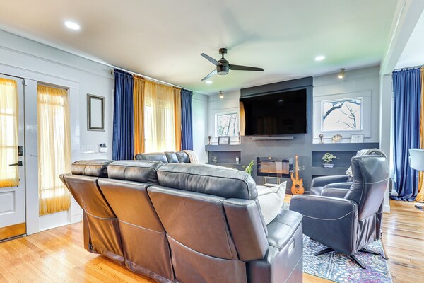 Walk To Amphitheater: Birmingham Retreat W/ Games - Birmingham, AL