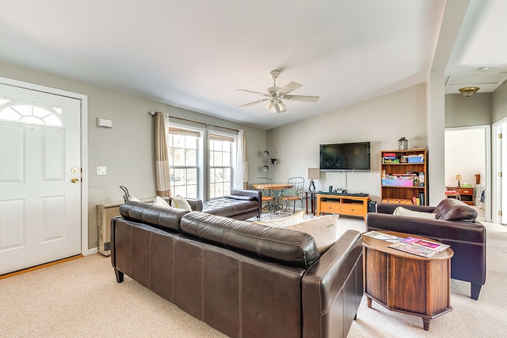 Family Home In Arrowhead Lake W/ Fire Pit! - Pocono Mountains, PA