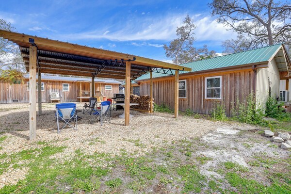 Near Steinhatchee River: Studio W/ Screened Porch! - Steinhatchee, FL