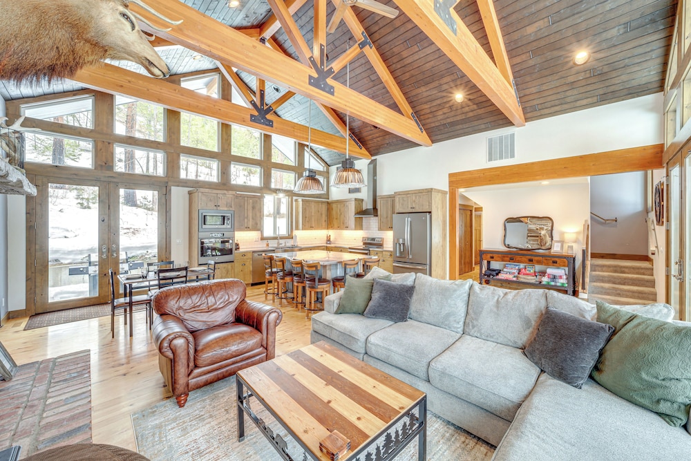 'Chelan Mountain Retreat' Chalet W/ Fire Pit! - 華盛頓