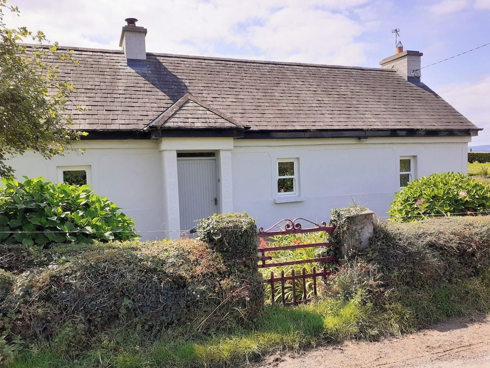 Lackaroe Cottage - County Galway