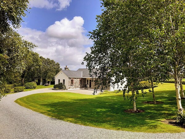 Fraoch Cottage - Galway