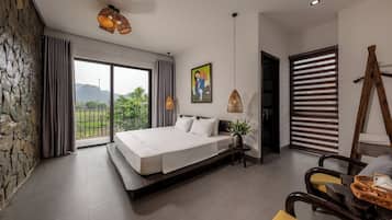 Quarto casal luxo, vista para o rio | Quartos à prova de som, Wi-Fi de cortesia, roupa de cama