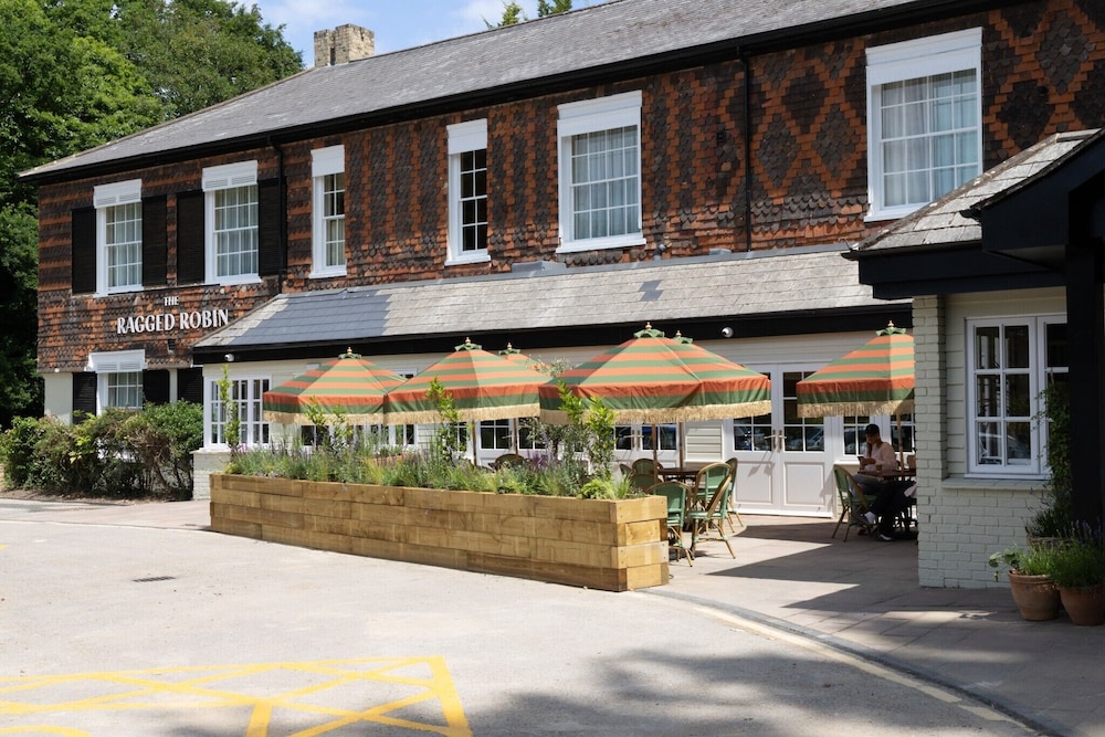 The Ragged Robin - Godalming