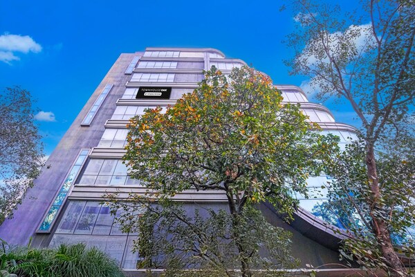 Luxurious Stays At Times Square Le Western Mumbai - Mumbai