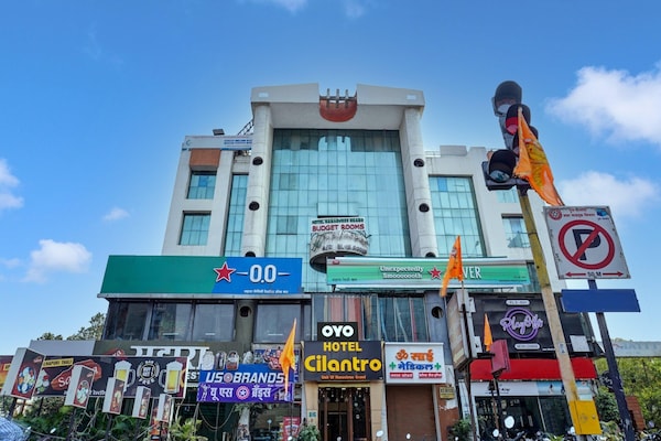 Elegant Stays In Downtown Bangalore - Pune (India)