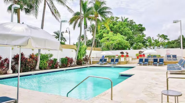 Turtle Cove - Wilton Manors, FL