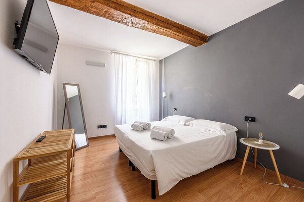 Emilia Studios 5 - Módena