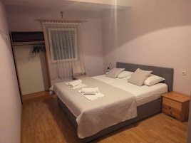 Quarto Básico