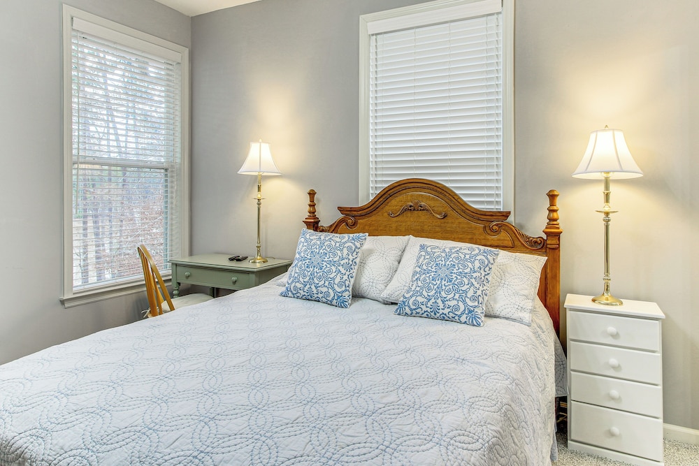 Scenic Water Views: Lakefront Home in McCormick! - McCormick County | Vrbo