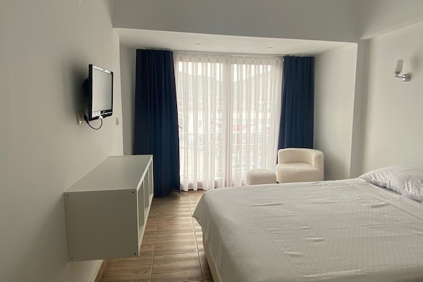 Wi-fi grátis, roupa de cama fornecida