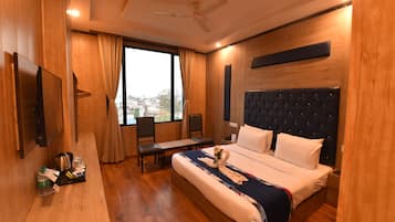 Quarto superluxo | 1 quarto, ferros/tábuas de passar roupa, Wi-Fi de cortesia