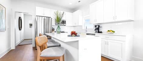 Casa, 2 quartos | Cozinha privada | Geladeira, fogão, cafeteira/chaleira, torradeira