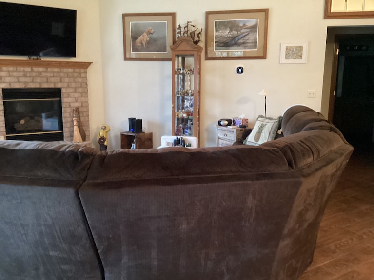 Cozy Condo On The Wolf River In New London - New London, WI