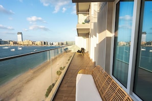 Apartamento de Luxo, vista para a praia | Vista da varanda