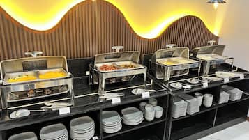 Pequeno-almoço tipo buffet diário incluído