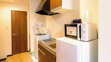 Quarto Duplo Deluxe, 1 cama de casal, não fumadores, micro-ondas | Refeições no quarto