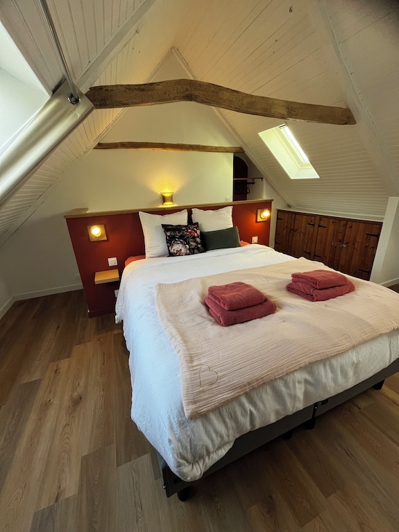 Romantic Getaway In The Countryside: Gite For Two With Private Nordic Bath - Finistere