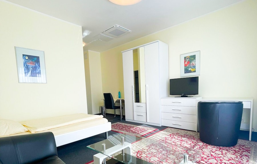 Appartementhaus Regina - Single Room With Bathroom In Griesheim - Darmstadt - Darmstadt