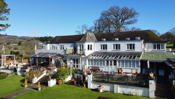 Oyo Lavender House Hotel - Dartmoor Forest