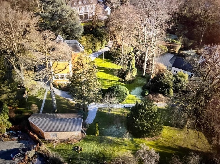 Timeless Villa With Grand Garden Near Brussels - Overijse