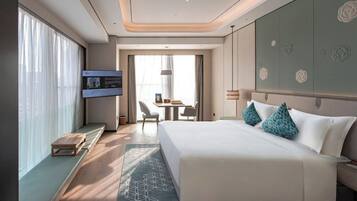 Quarto luxo | Frigobar (abastecido com alguns itens grátis), cofres nos quartos