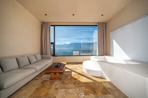 Suite-Estúdio Signature | Roupa de alta qualidade, edredões de penas, minibar com produtos grátis 