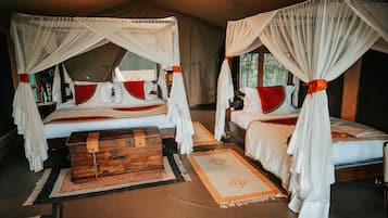 Quarto casal standard, vista para o rio | Wi-Fi de cortesia, roupa de cama