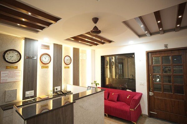 Hotel Le Grande - Zirakpur