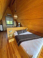 1 quarto, cortinas/cortinados opacos, ferro/tábua de engomar 