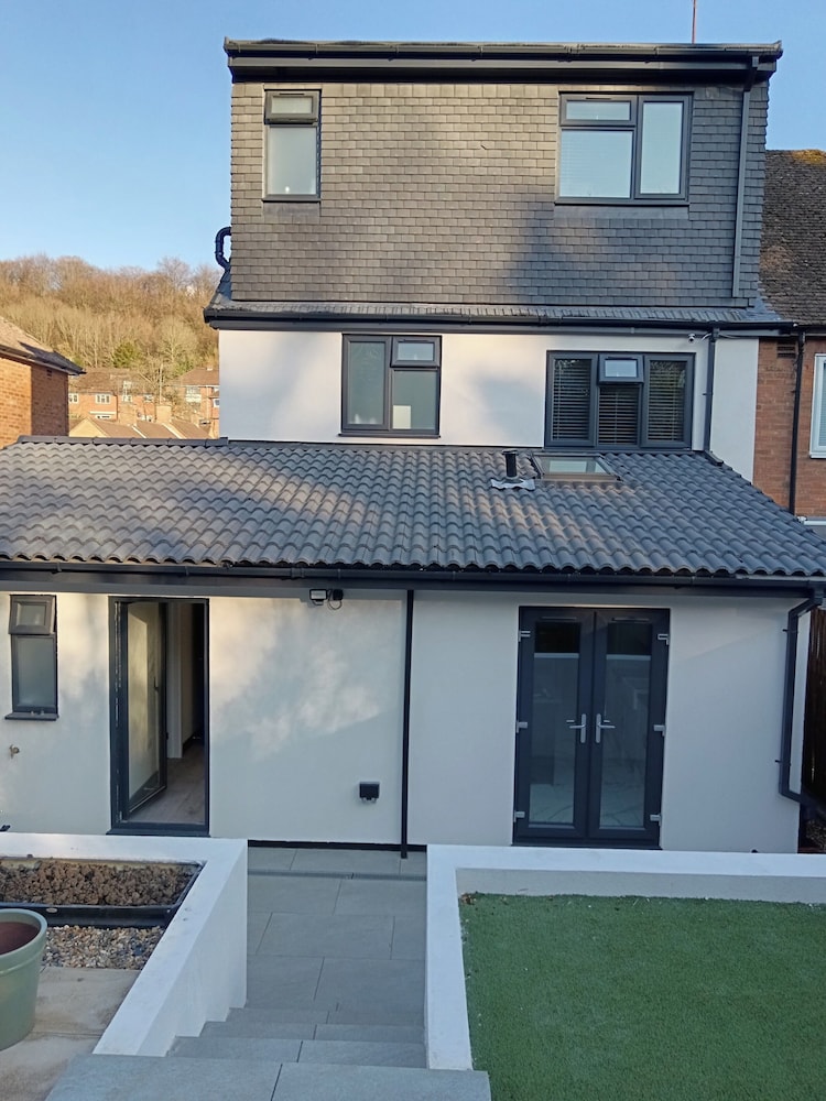 High Wycombe - 1bed Apartment - Sleeps 3 - Parking - High Wycombe
