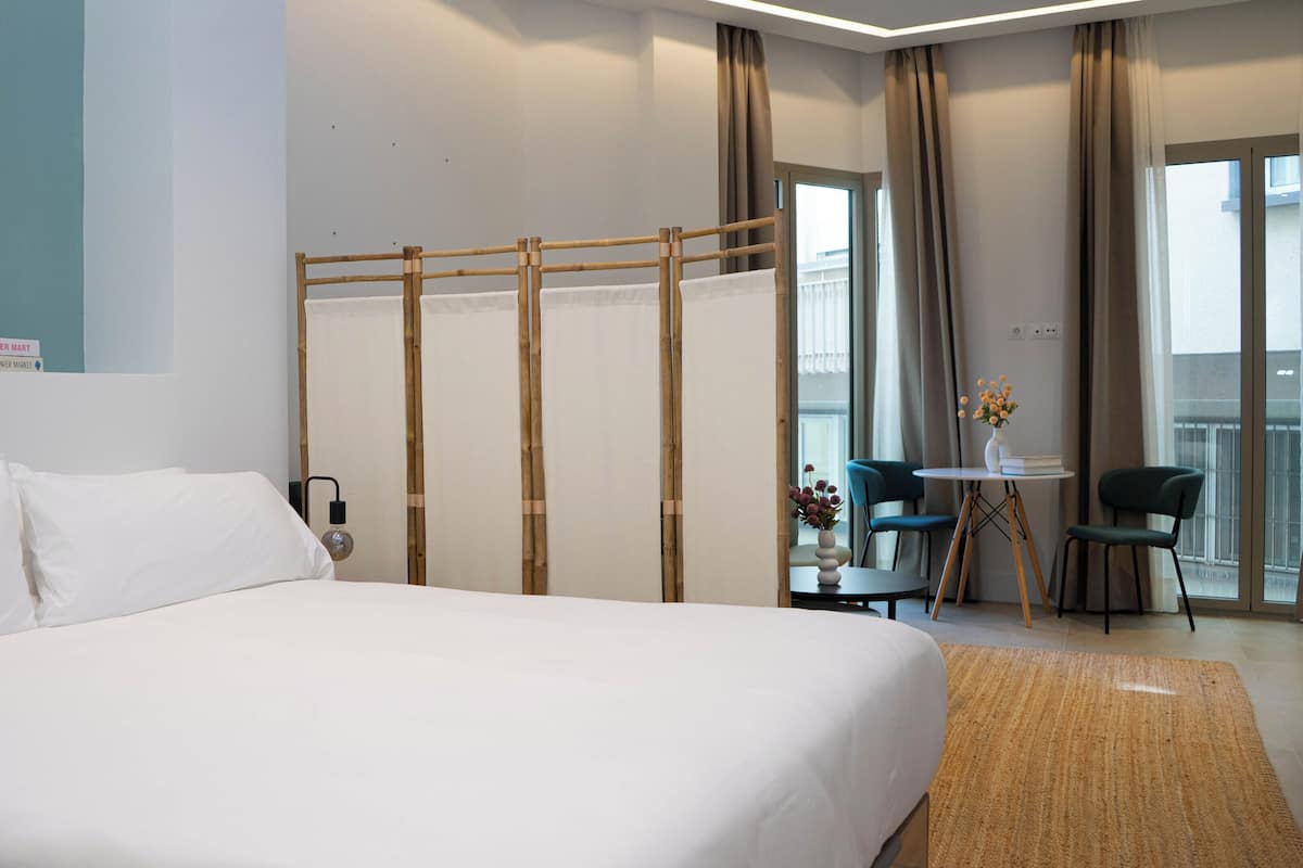 Apartamento Superior | 1 quarto, cofre no quarto, cortinas/cortinados opacos