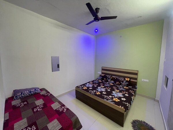 Arya Sadan Homestay - Mathura