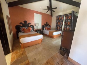 Villa Deluxe, vista para o oceano | 4 quartos, cofre no quarto, secretária 